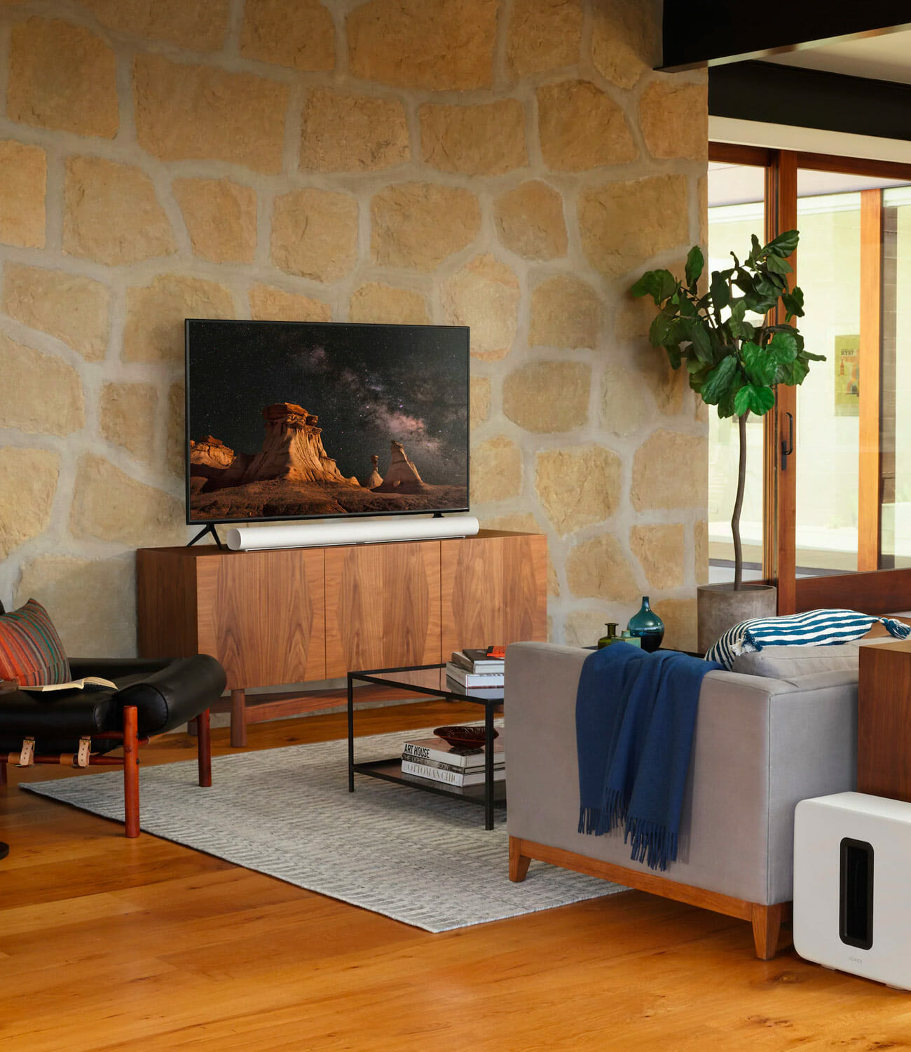 What’s Actually the Difference Between a Cheap and Expensive Soundbar?